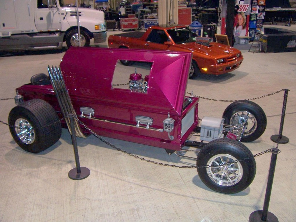 Drag-U-La and the Coffin Car Fascination - TBucketPlans.com